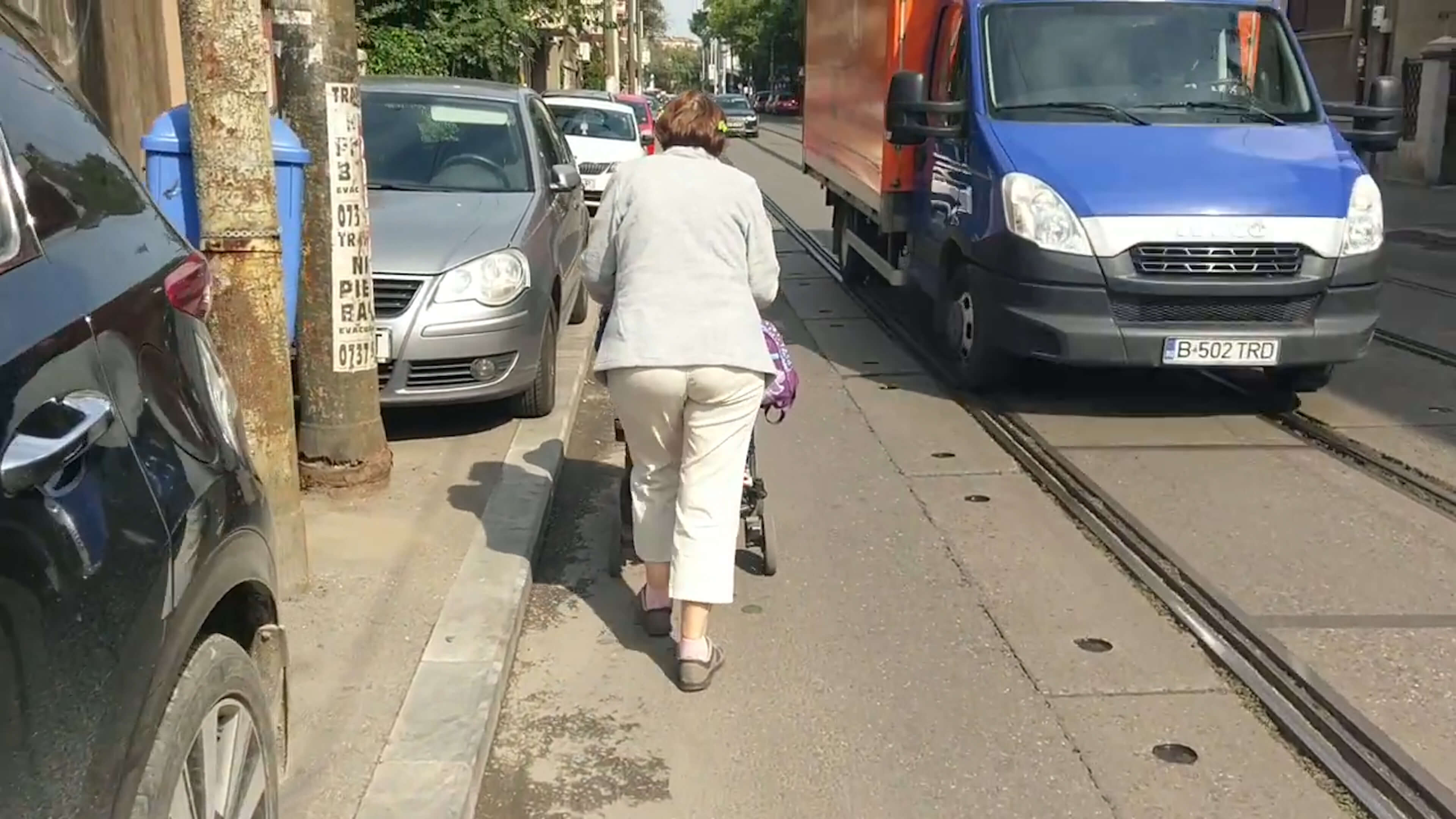 Ridicarea mașinilor parcate neregulamentar pe domeniul public conform noii legi - Informații ...